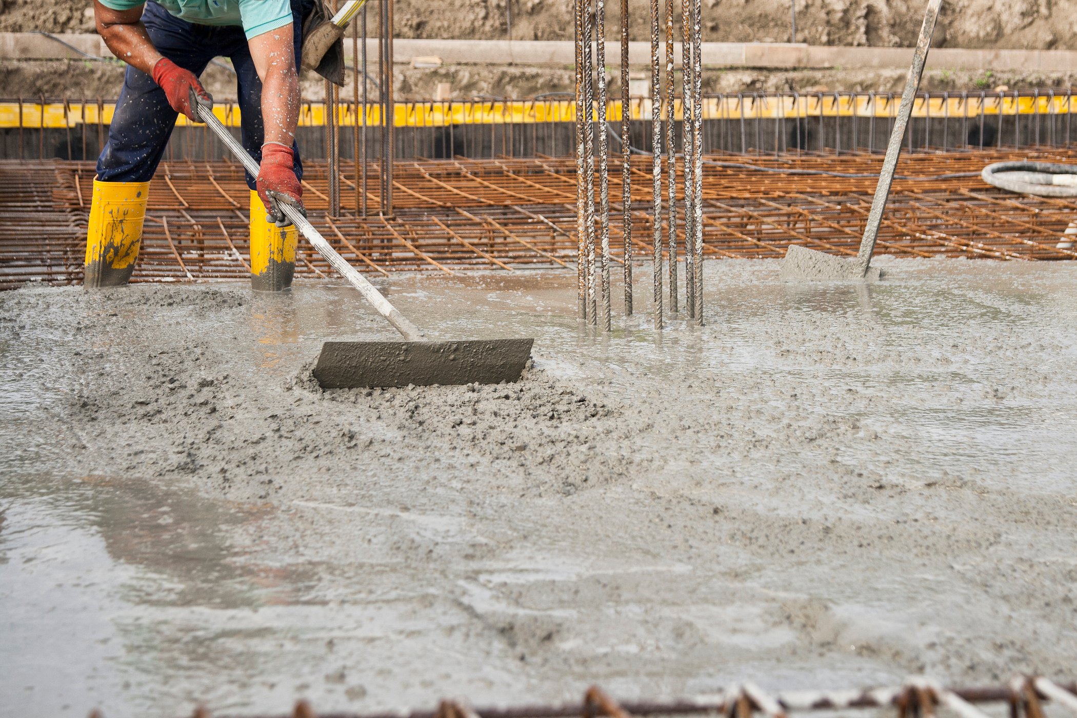 How to Level a Concrete Surface - Onfloor