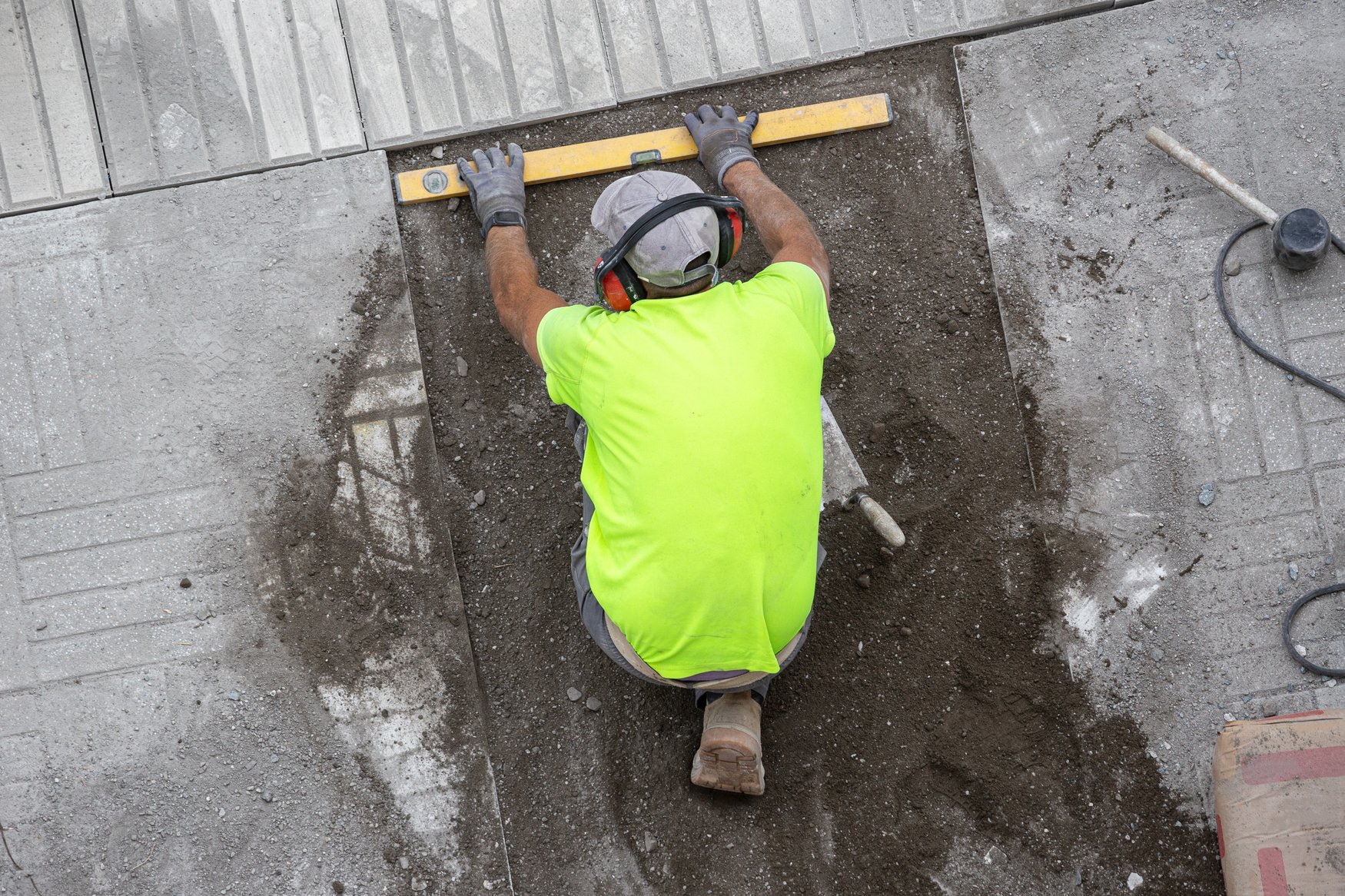 How to Level a Concrete Surface - Onfloor