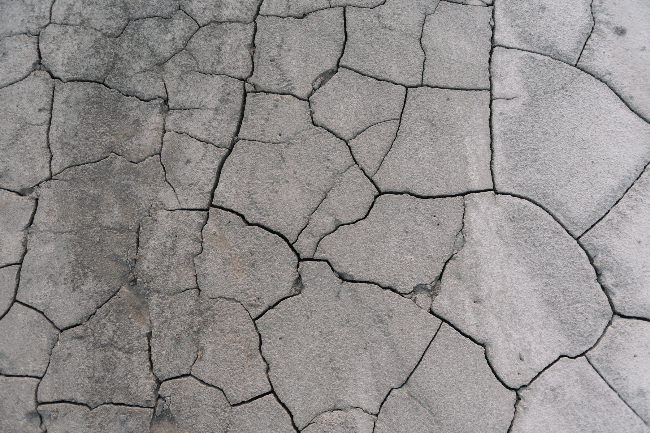 8 Ways to Repair a Deteriorating Concrete Patio - Onfloor