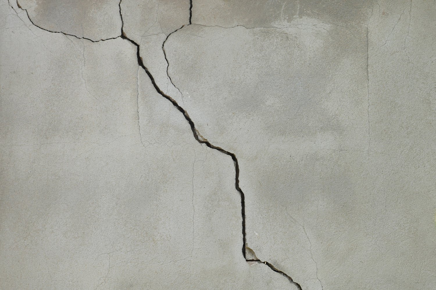 8 Ways to Prevent and Repair Random Cracks in Concrete - Onfloor