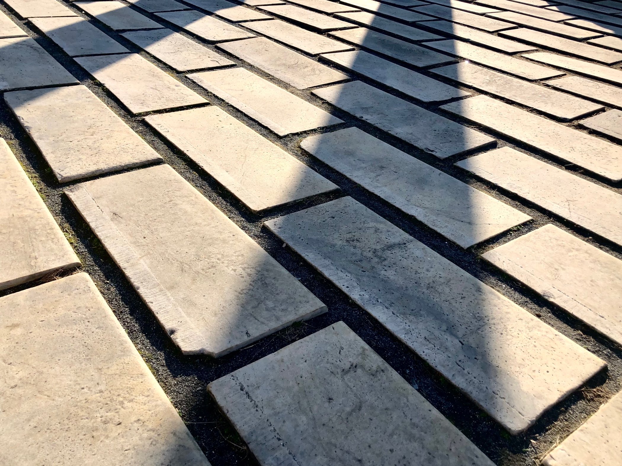 How to Level Concrete Slabs: Step-by-Step Guide - Onfloor